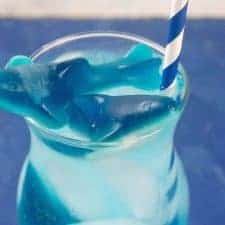 Shark Bite Drink Recipe Perfect For Shark Week - Kim Schob