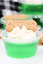 35 New Year's Eve Jello Shots - Kim Schob