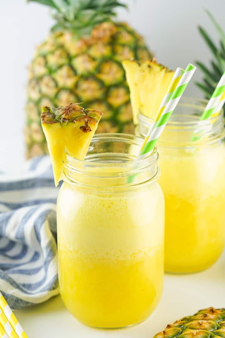 Pineapple Aqua Fresca Recipe (Mexican Style Drink) - Kim Schob