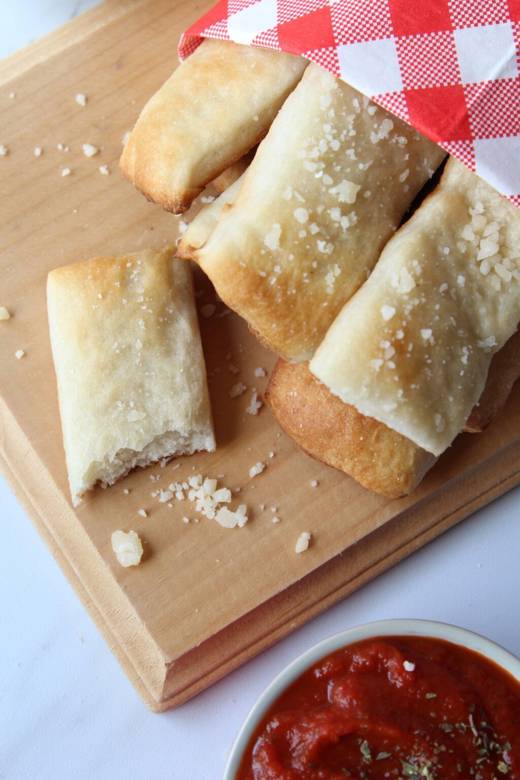 Easy Copycat Little Caesars Crazy Bread - Kim Schob
