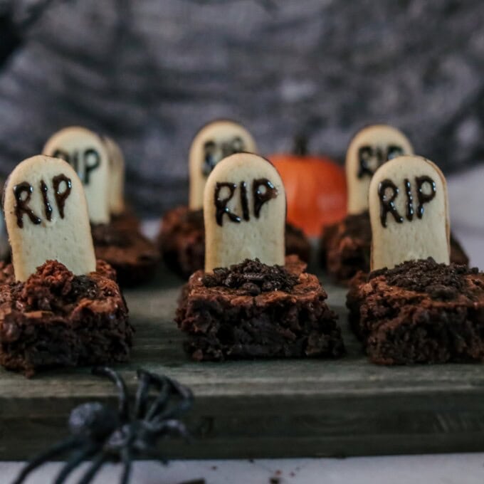 RIP Graveyard Brownies For A Spooky Halloween Treat - Kim Schob