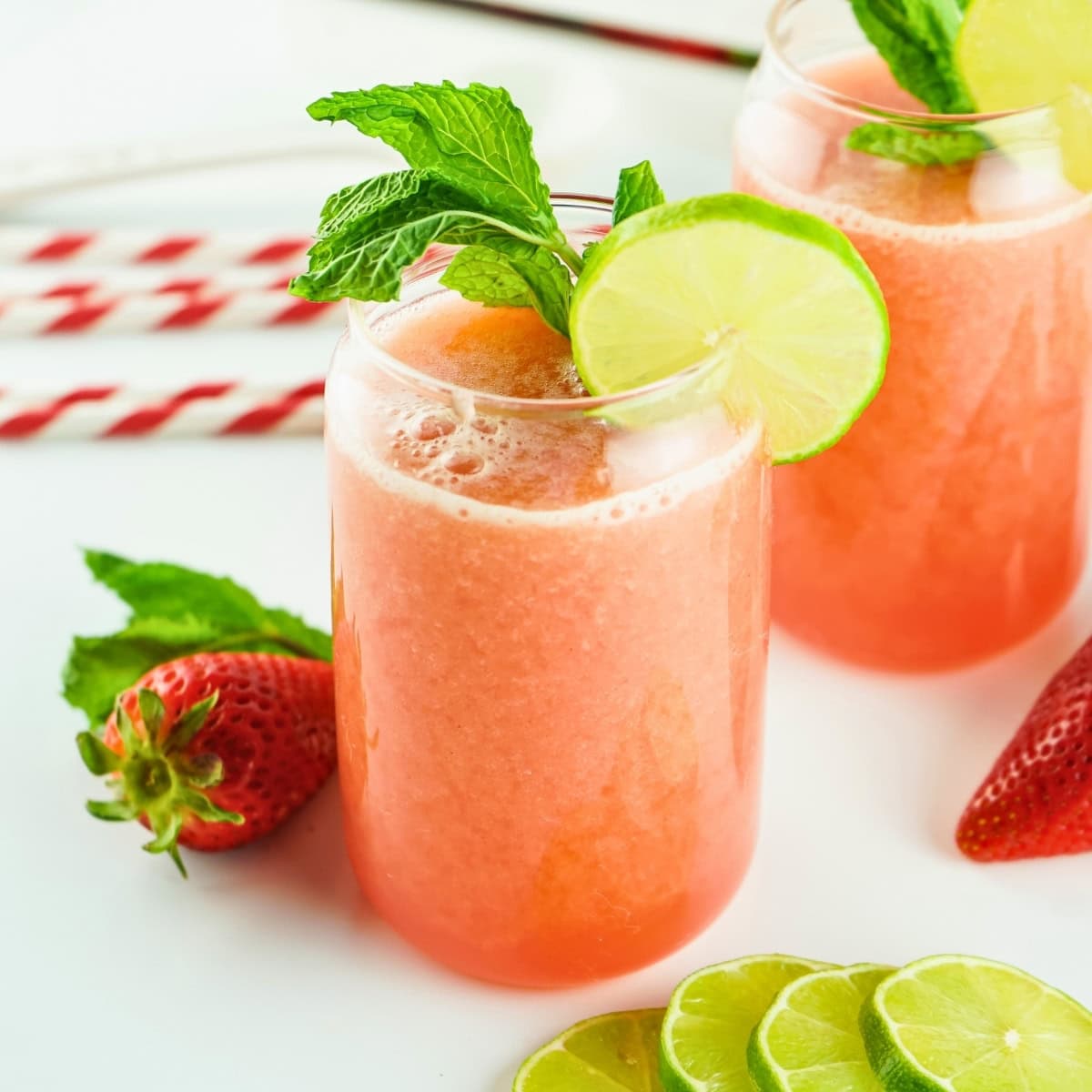 Summer Drink Garnish Guide: 18 Creative Ideas - Kim Schob