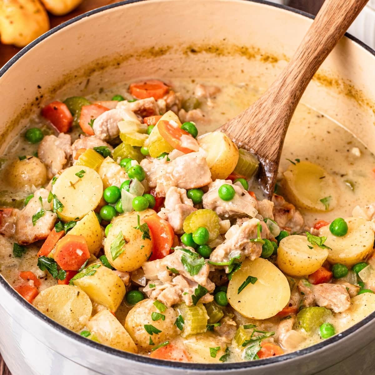 27 Comfort Food Recipes with Chicken for Cozy Family Dinners - Kim Schob